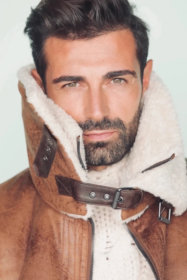 Men.php Classic Models| Riot Model Management